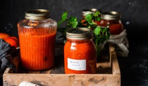 Pomodori da salsa: 3 varietà consigliate per fare la conserva